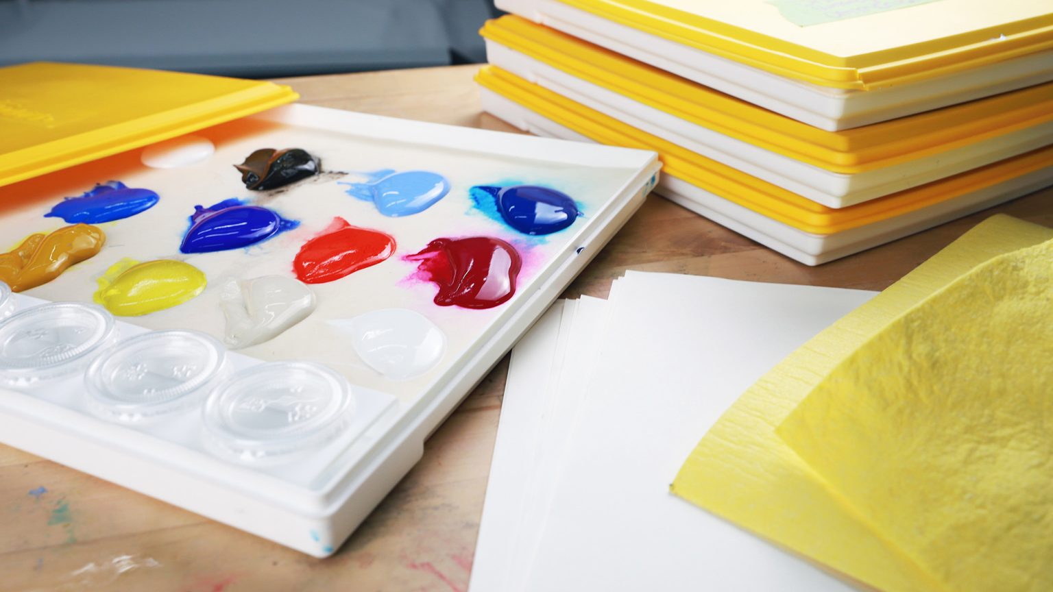Using GOLDEN Artist Acrylics in Masterson Sta-Wet® Palettes | Just Paint