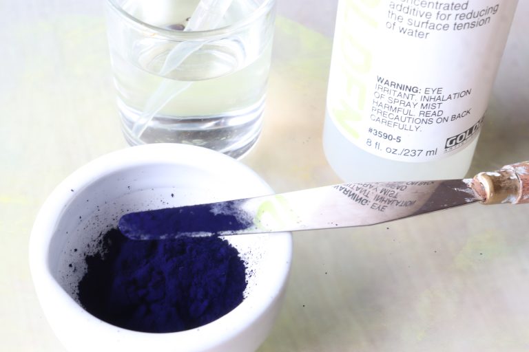 Making Acrylic Paints from Pigment Powders | Just Paint